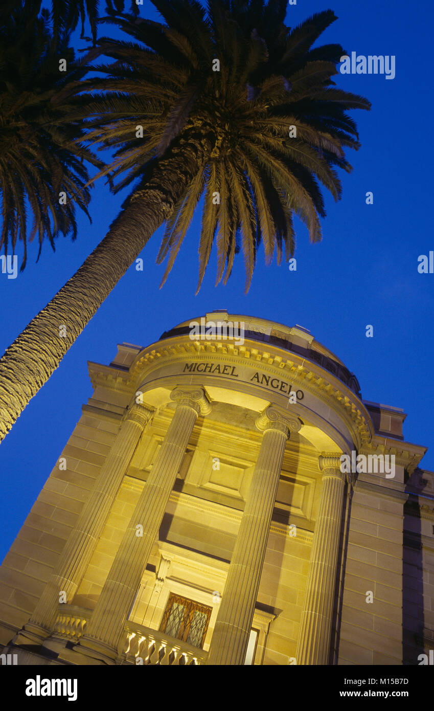 The Art Gallery of New South Wales (AGNSW) is a public gallery located ...