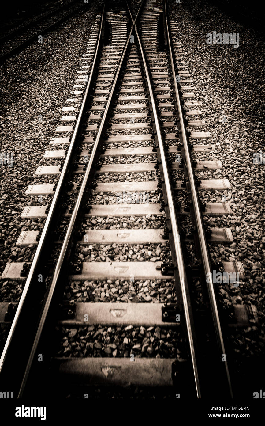 Train tracks hi-res stock photography and images - Alamy