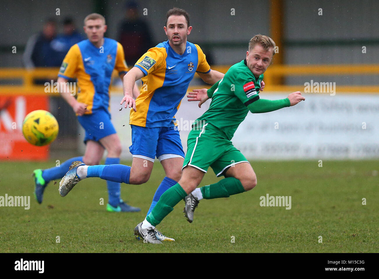 Connor Hammond of Romford and Mitchell Gilbey of Canvey during Romford ...