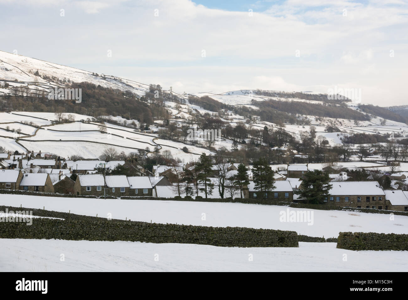 Snow above Reeth in Swaledale Stock Photo - Alamy