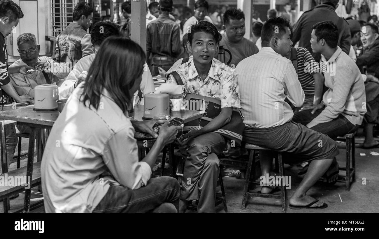 Myanmar jade hi-res stock photography and images - Alamy