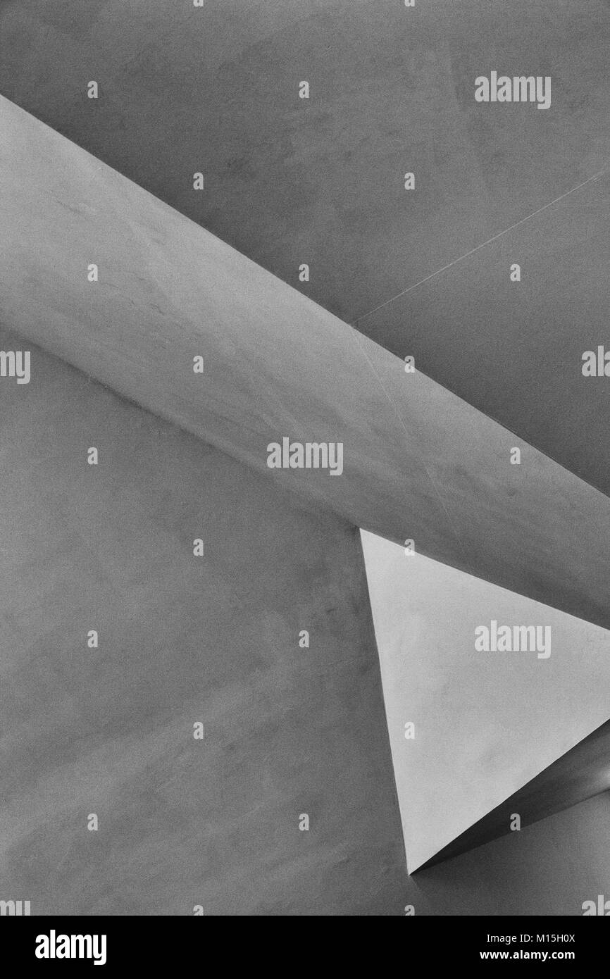 Closeup corner modern building Black and White Stock Photos & Images ...