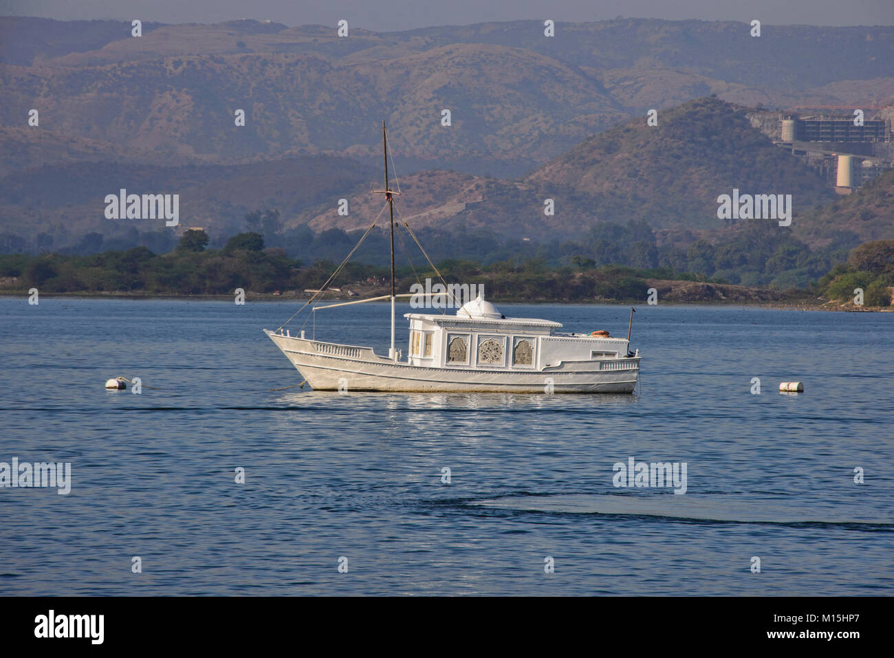 Gangaur boat hi-res stock photography and images - Alamy