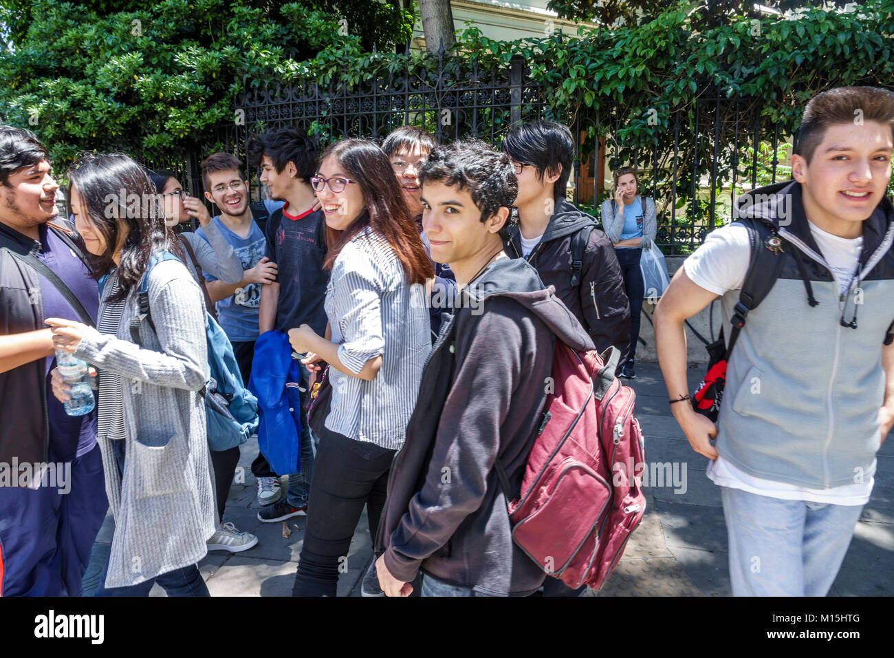 High school girls group photo hi-res stock photography and images - Alamy