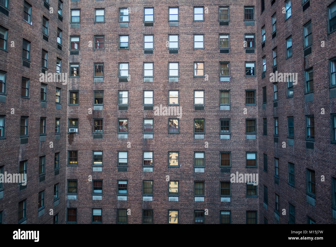 Skylight in commercial building hi-res stock photography and images - Alamy