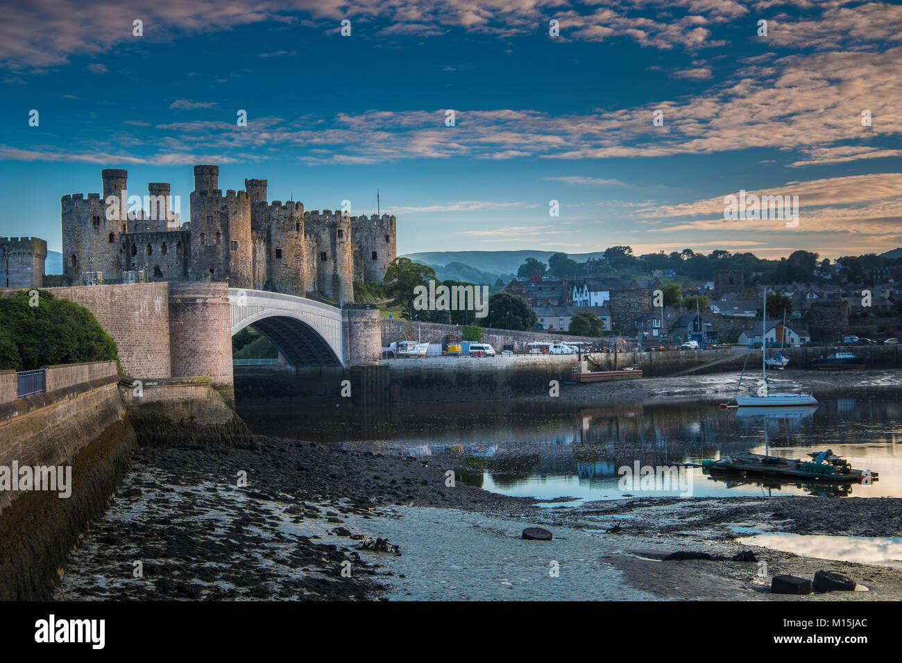 Conway castle hi-res stock photography and images - Alamy