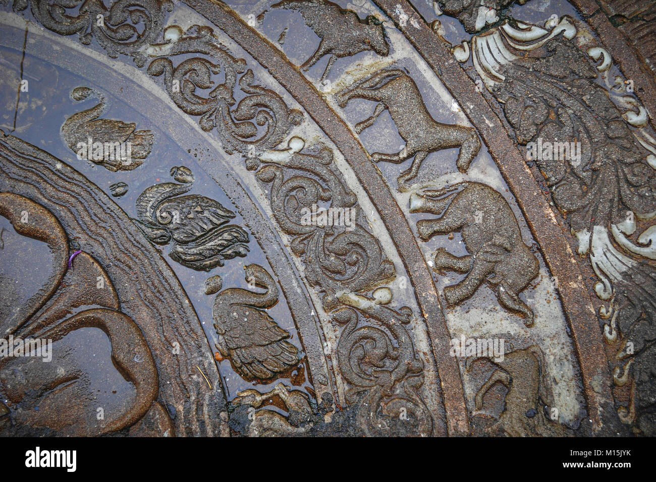 Sandakada pahana hi-res stock photography and images - Alamy