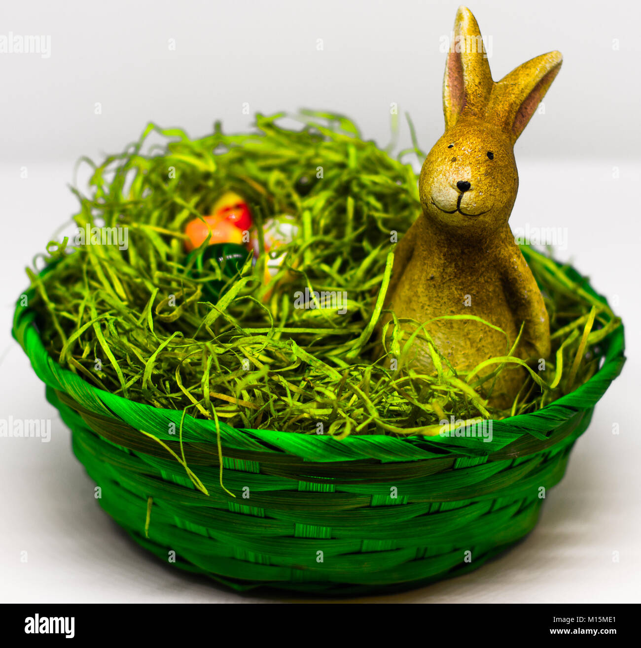 Bunnies in nest hi-res stock photography and images - Alamy