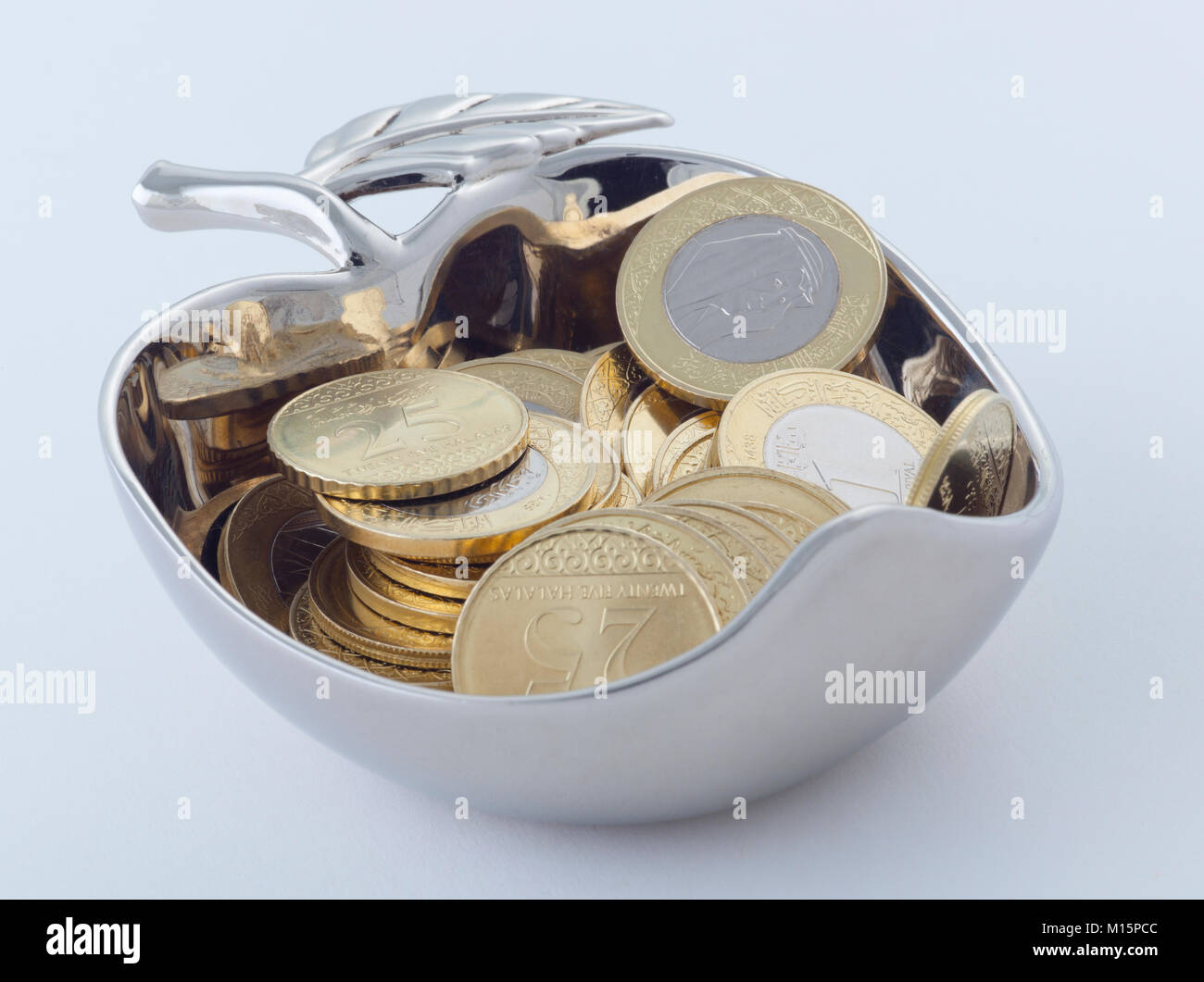 50 Halala Coin Saudi Arabia High Resolution Stock Photography and ...