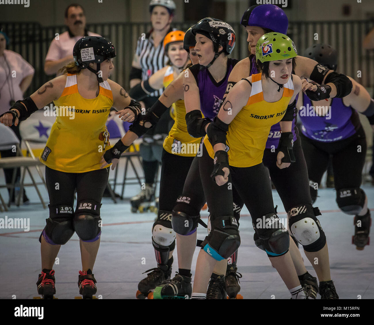 Roller derby action in Redding, California Stock Photo - Alamy