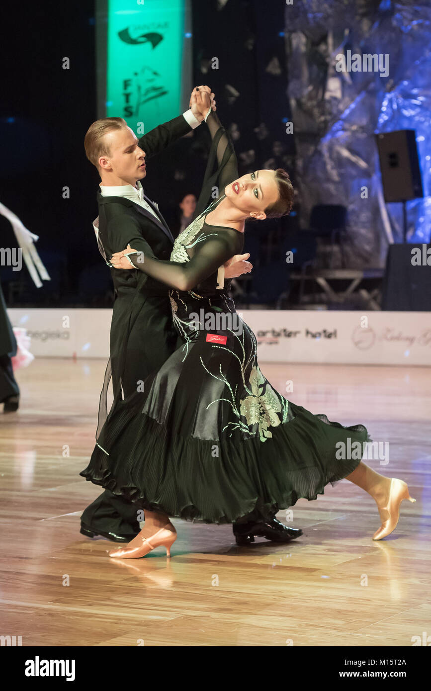 dancers dancing standard dance Stock Photo - Alamy