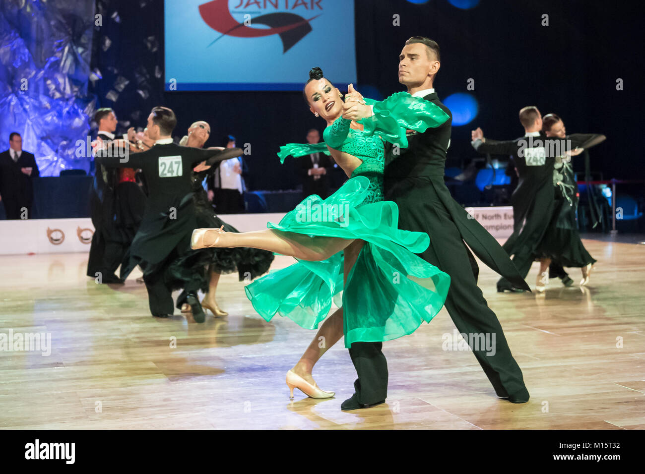dancers dancing standard dance Stock Photo - Alamy