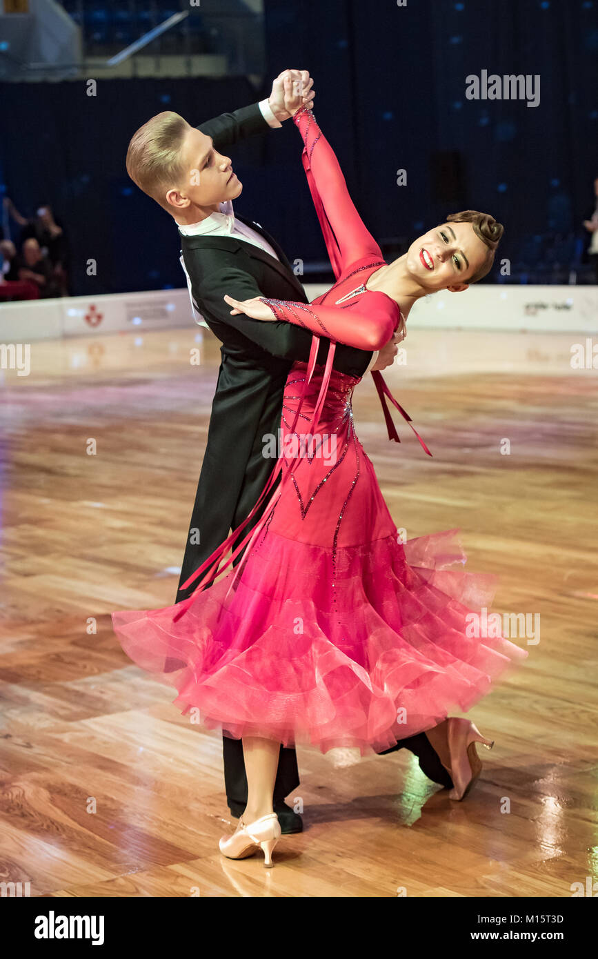 dancers dancing standard dance Stock Photo - Alamy
