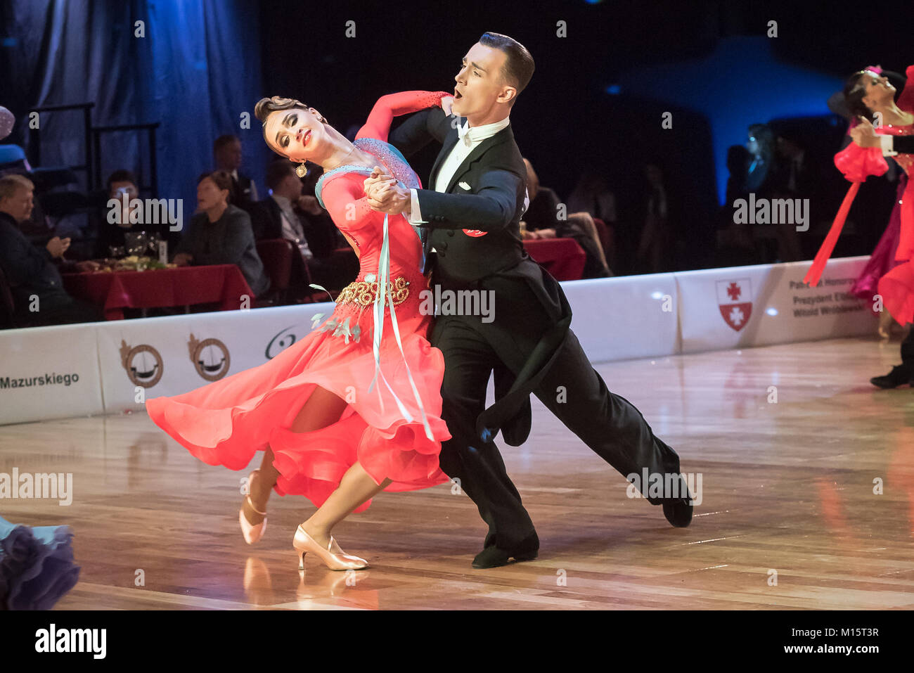 dancers dancing standard dance Stock Photo - Alamy