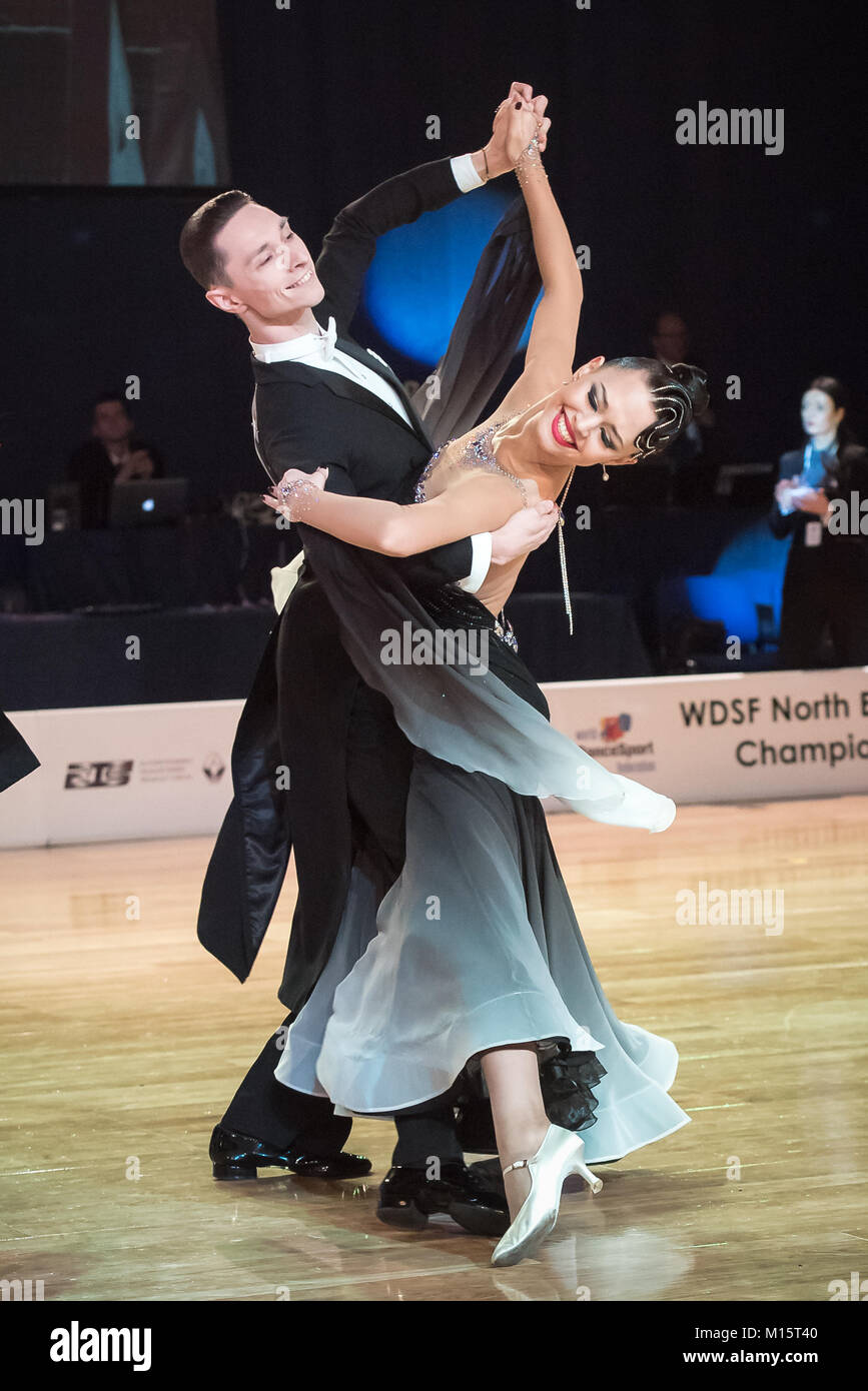 dancers dancing standard dance Stock Photo - Alamy