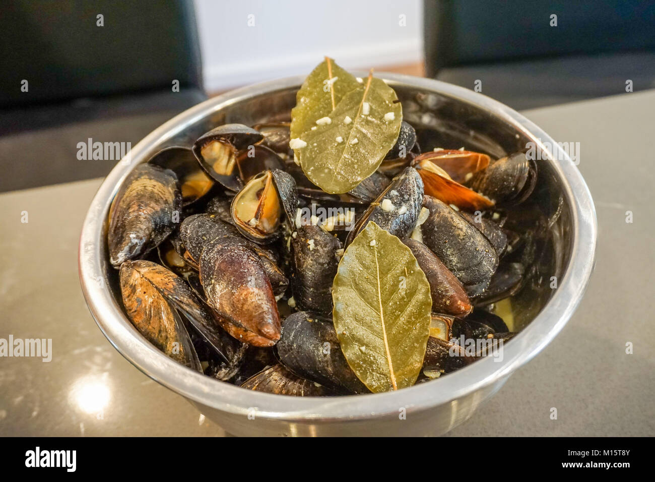 Mussels and bucket hi-res stock photography and images - Alamy