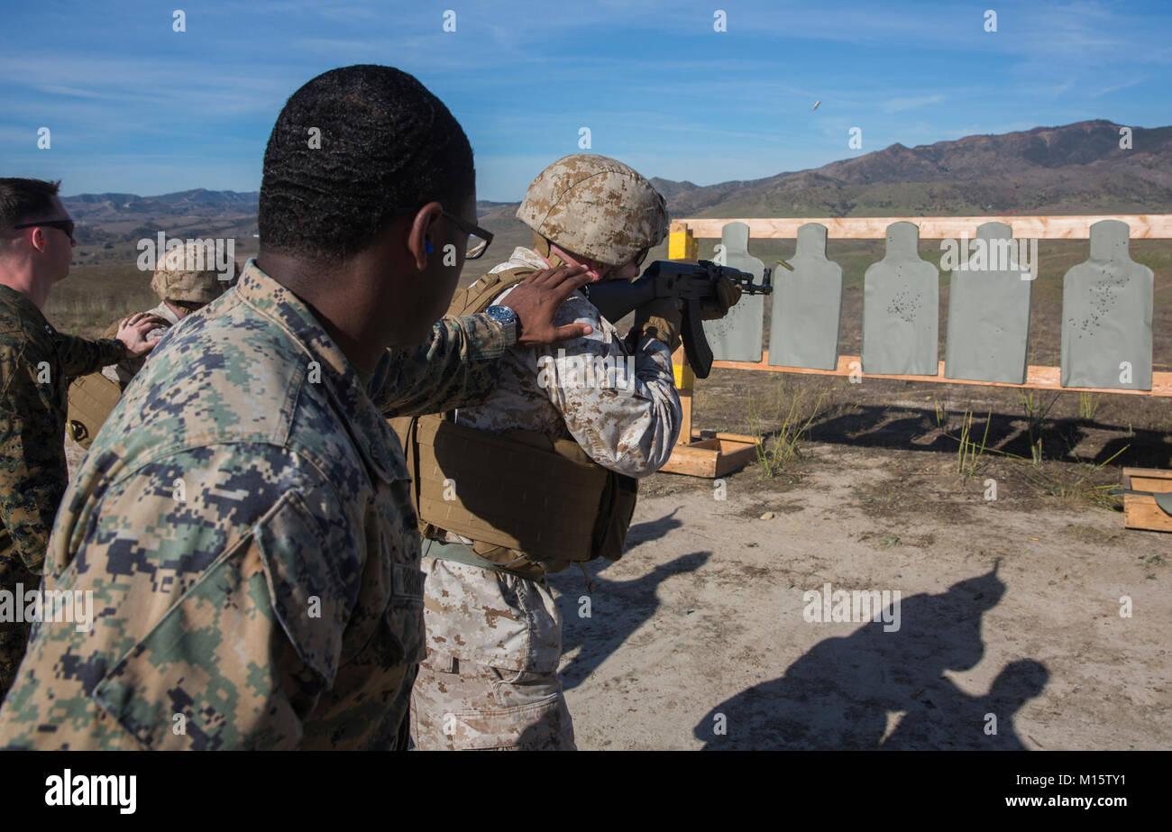 Tactics instructors with the I Marine Expeditionary Force Advisor ...