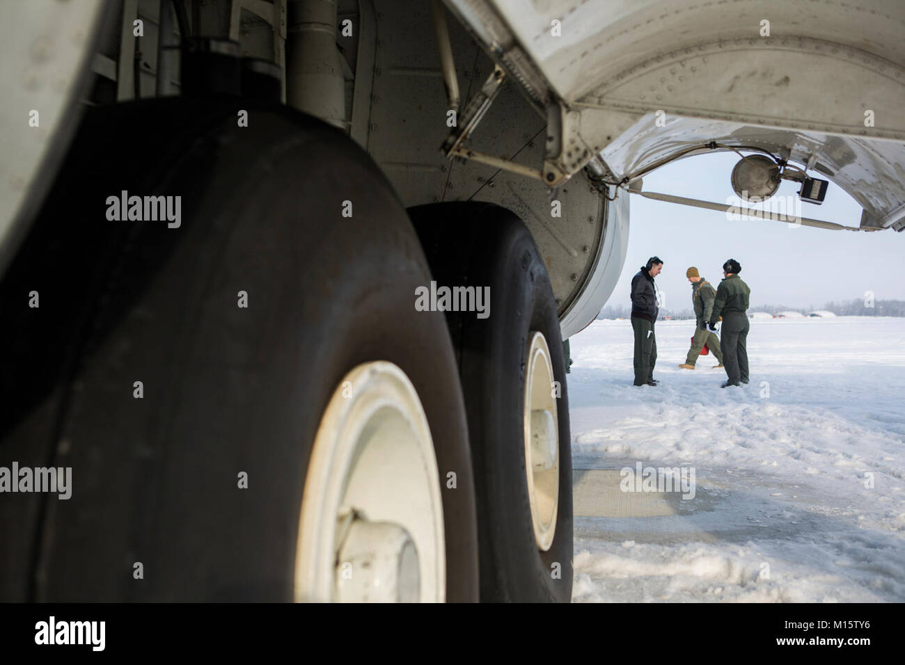 U.S. Marines with Marine Aerial Refueler Transport Squadron (VMGR) 252 ...