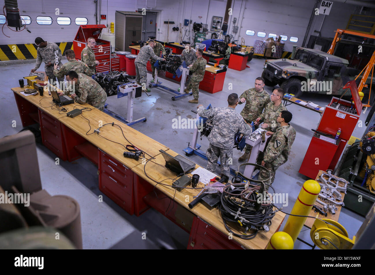 Students from the New Jersey Army National Guard’s wheeled vehicle ...
