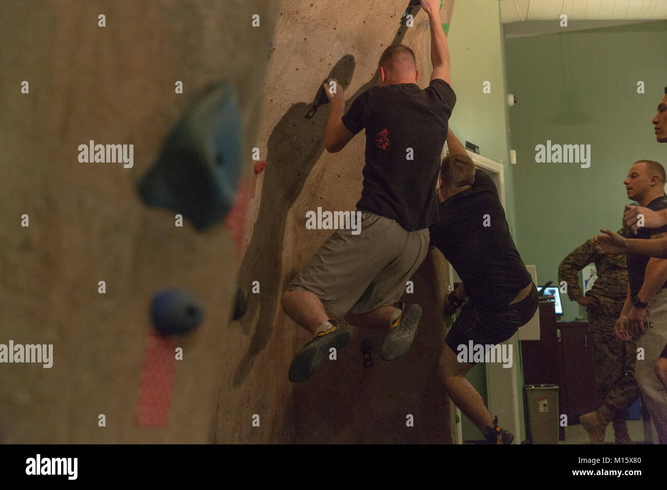 U.S. Marines from 1st Light Armor Reconnaissance Battalion, 1st Marine ...
