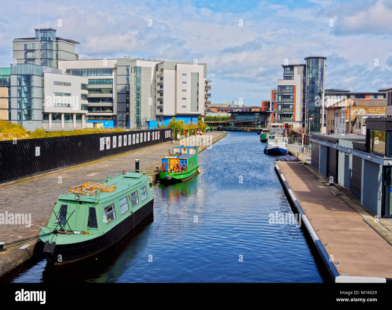 The union canal edinburgh hi-res stock photography and images - Alamy