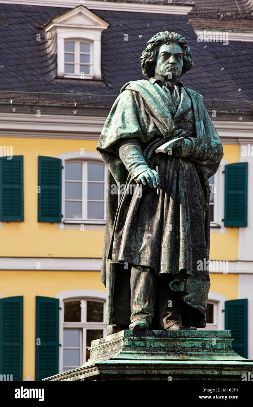 Beethoven statue in bonn germany hi-res stock photography and images ...