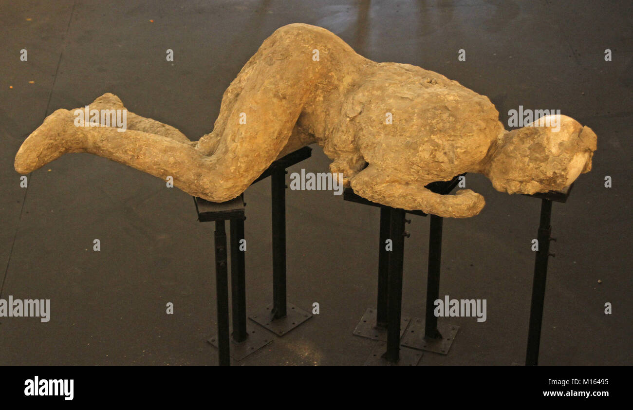 Mount Vesuvius Eruption 79 Ad Stock Photos & Mount Vesuvius Eruption 79 ...