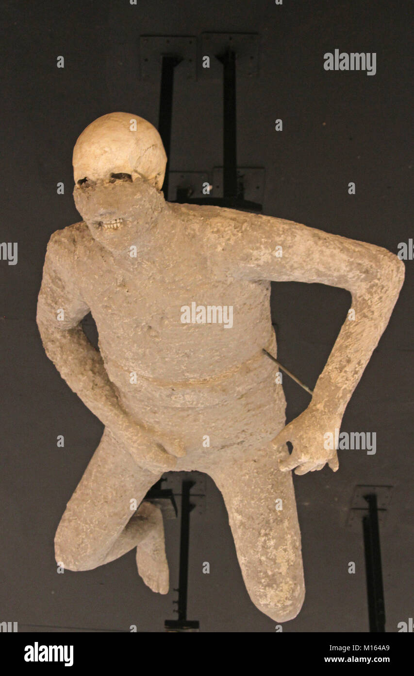 Mount Vesuvius Eruption 79 Ad Stock Photos & Mount Vesuvius Eruption 79 ...