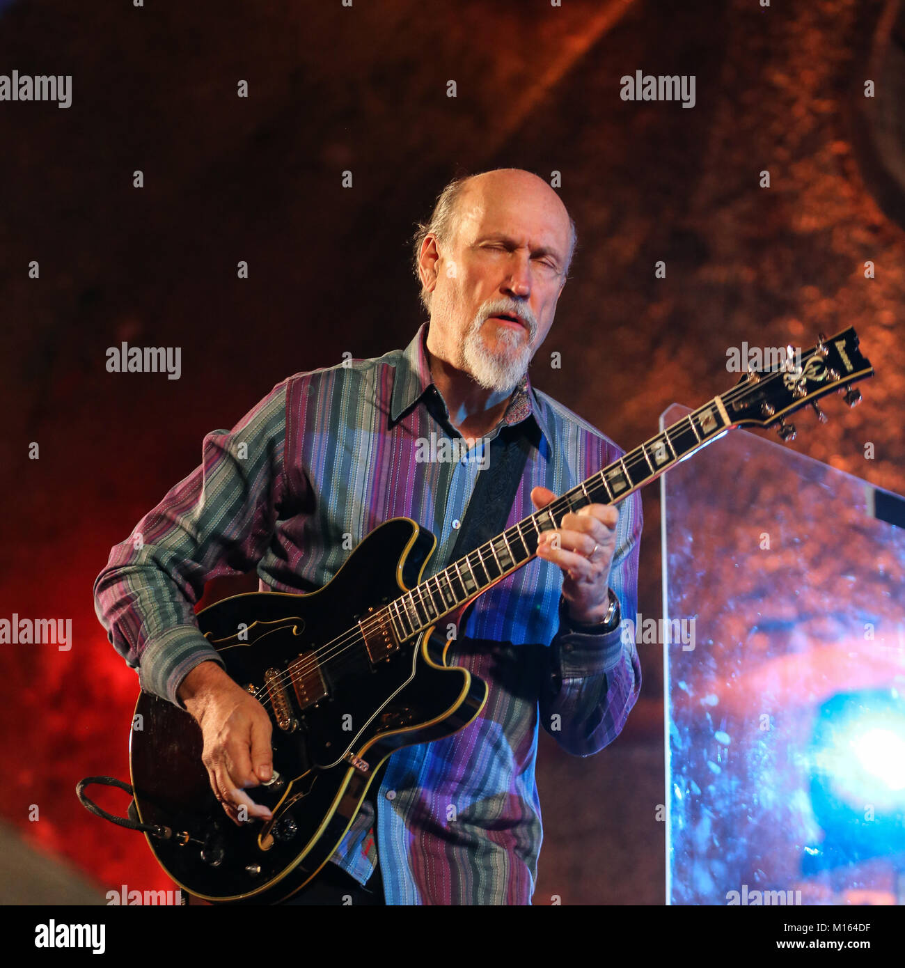 John melody hi-res stock photography and images - Alamy