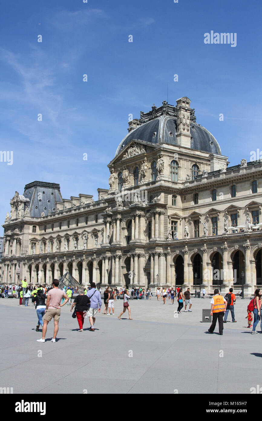 View of the Richelieu Wing of the Louvre Palace, Paris, France Stock ...