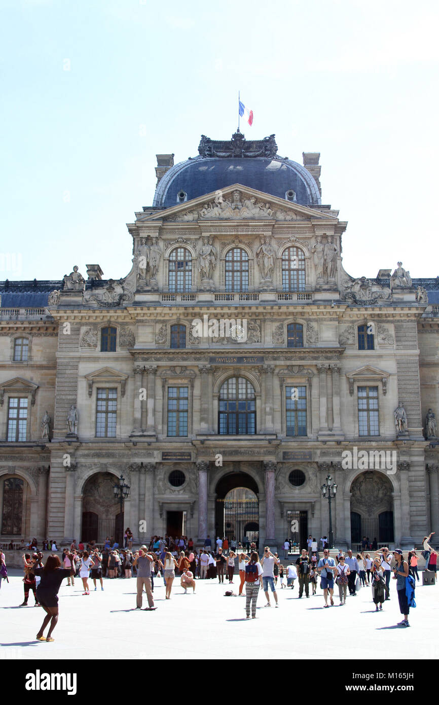 Close-up of the Sully Wing of the Louvre Palace, Paris, France Stock ...
