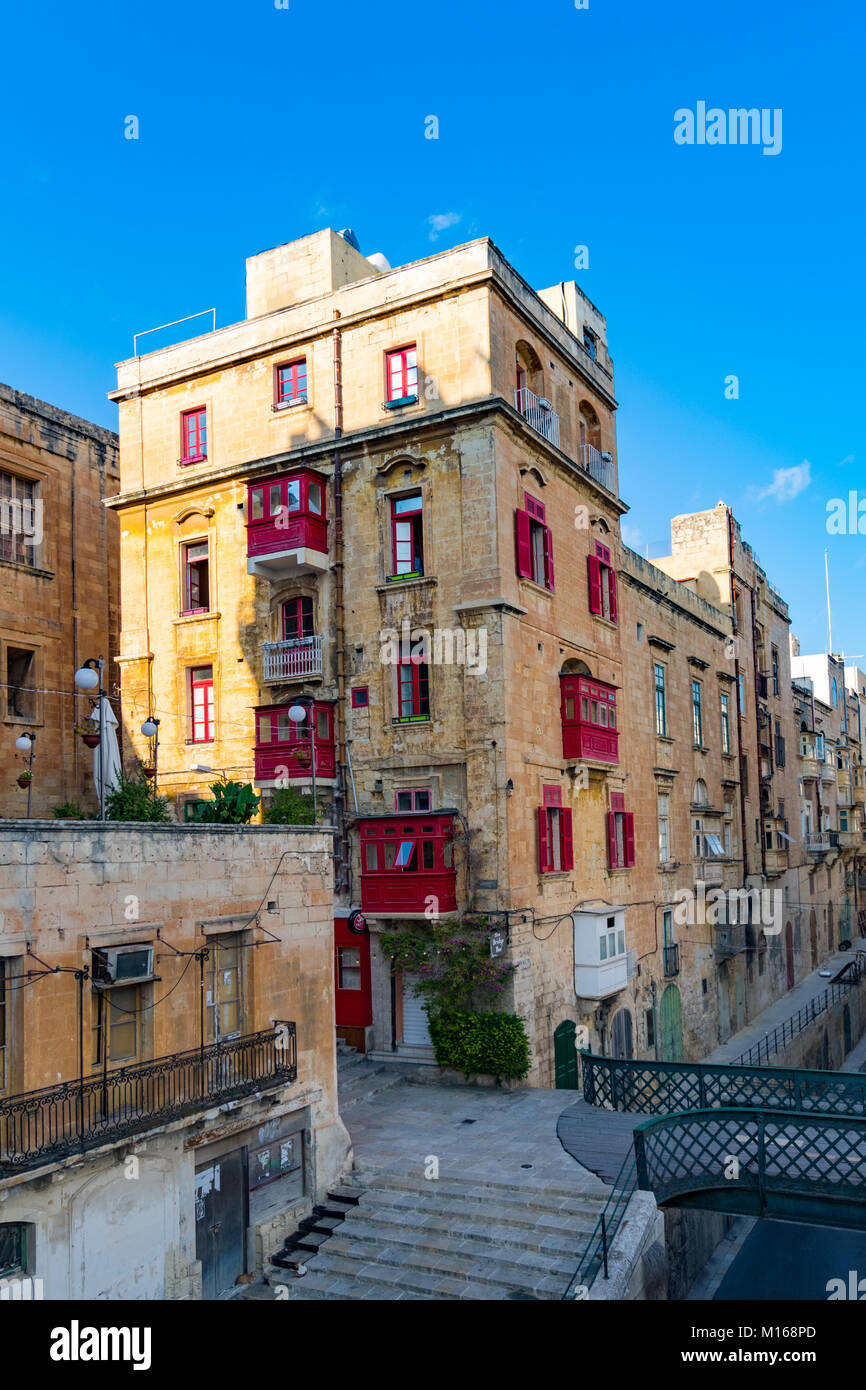 House in valetta hi-res stock photography and images - Alamy