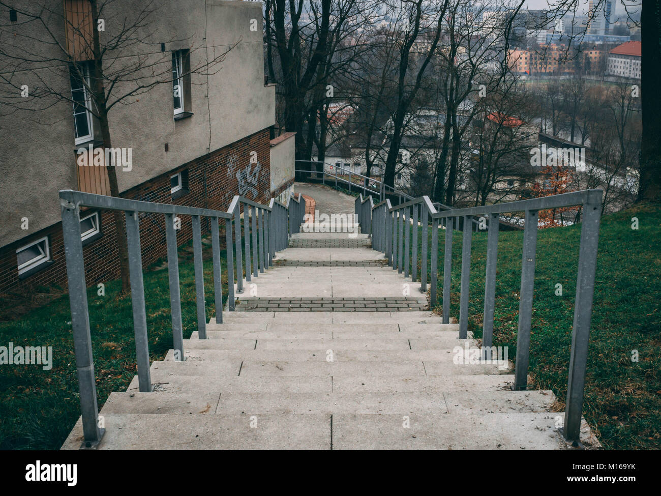 Couple going up stairs hi-res stock photography and images - Alamy