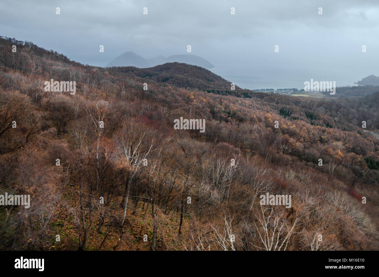 Panoramic views over Lake Toya from Mount. Usu Ropeway. The ropeway ...