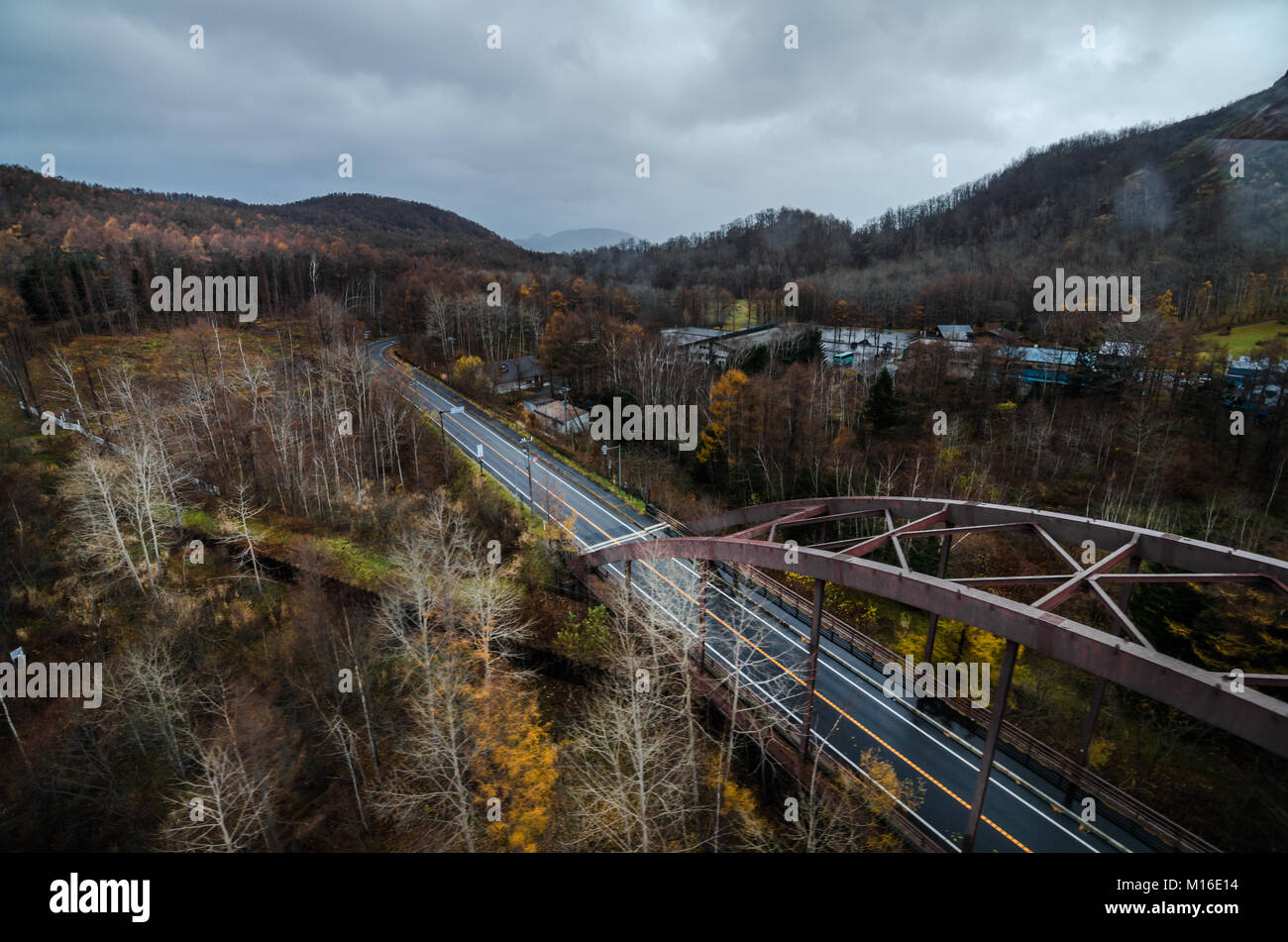 Panoramic views over Lake Toya from Mount. Usu Ropeway. The ropeway ...