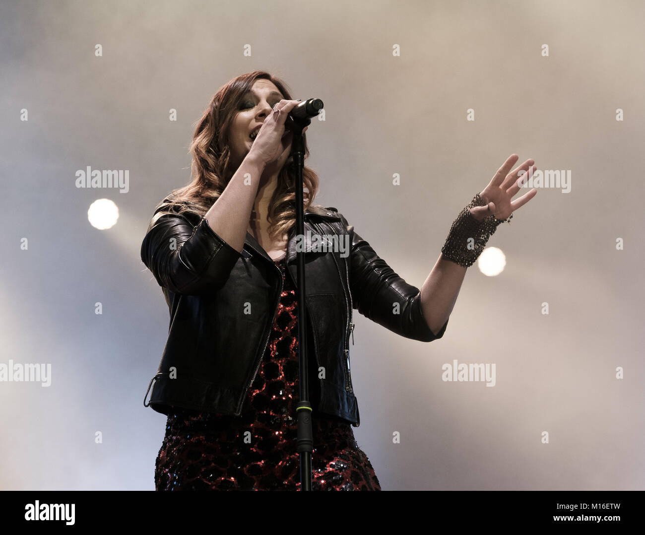 Singer Leire Martínez from La Oreja de Van Gogh during her concert at ...
