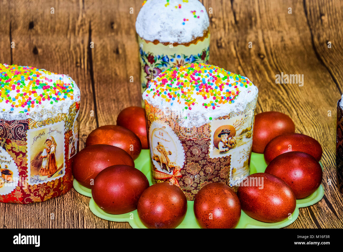 Easter cake and painted red Easter eggs. Food for the Easter table ...
