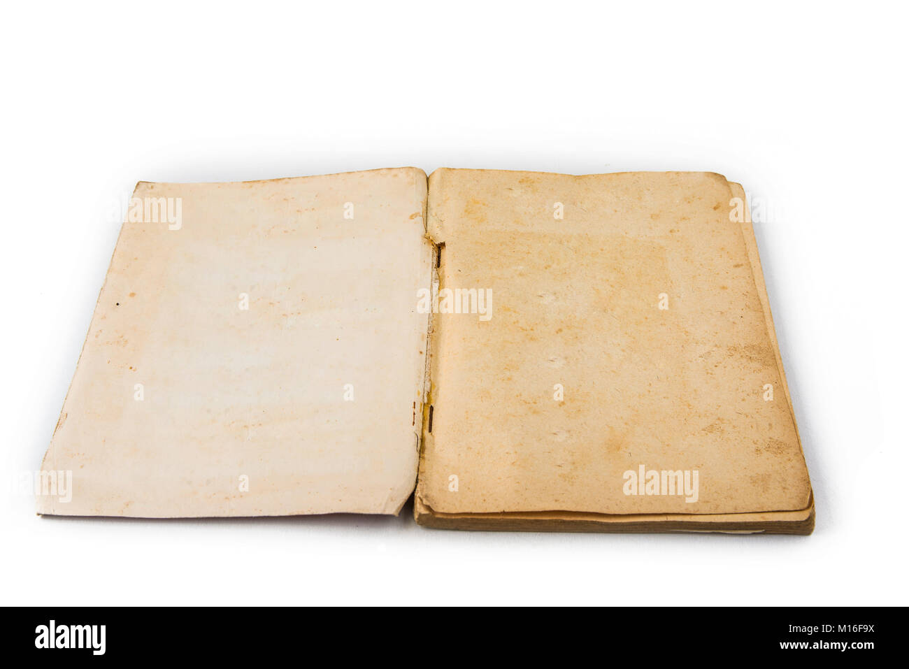 Old open book with blank vintage yellow pages Stock Photo - Alamy
