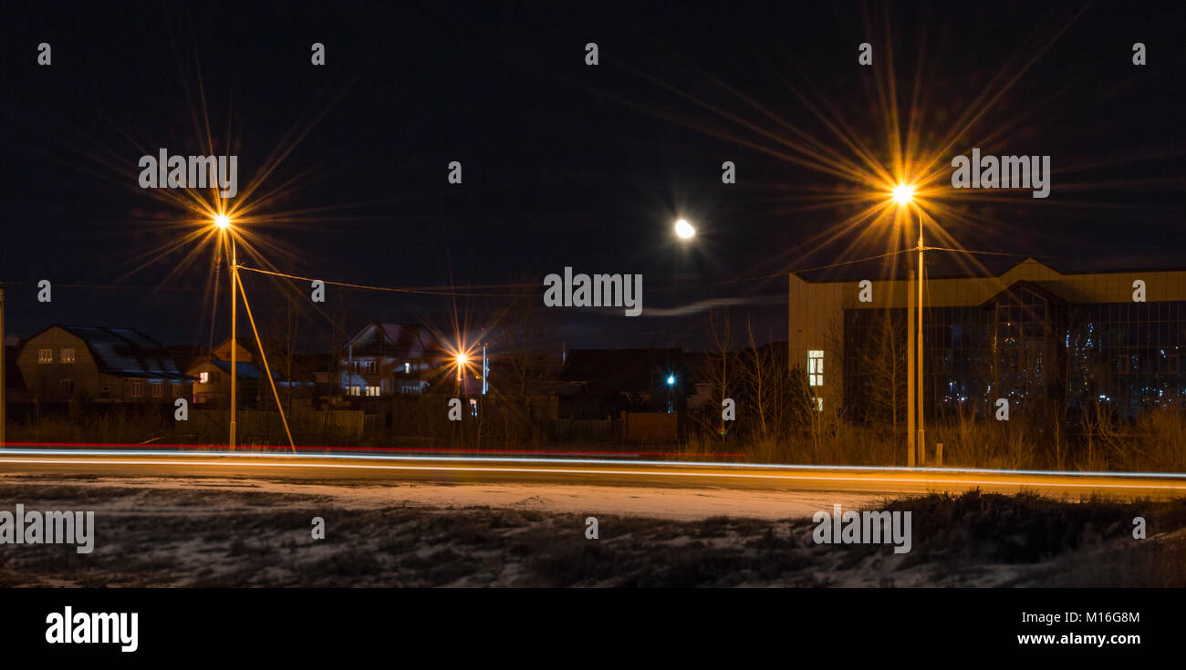 traffic winter night scene with a shutter speed Stock Photo - Alamy