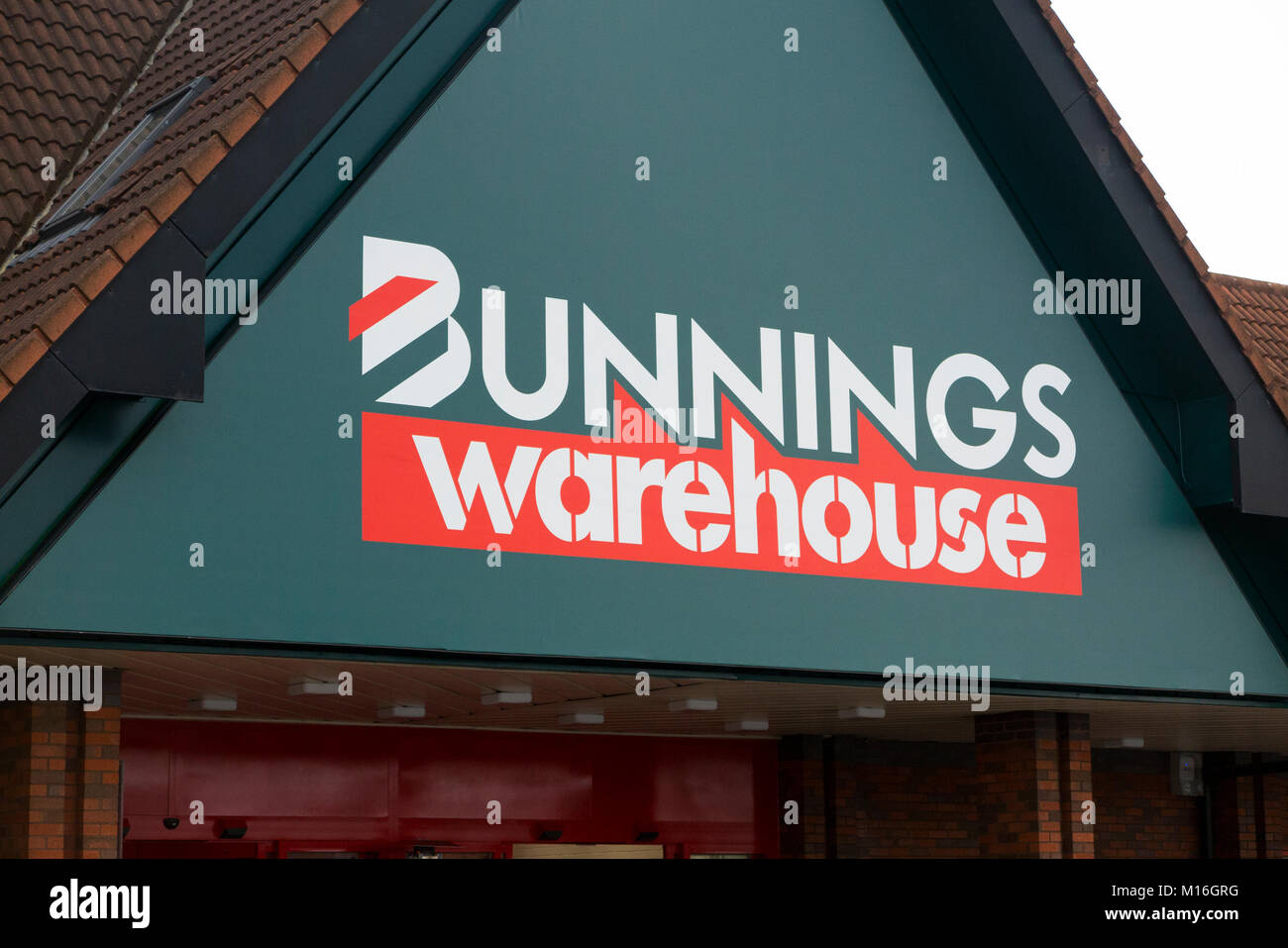 Company logo bunnings hi-res stock photography and images - Alamy