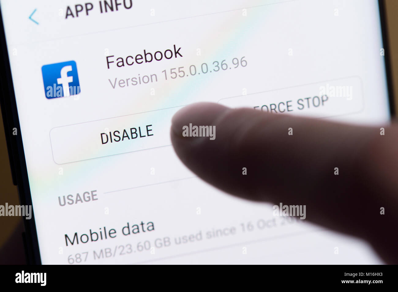 Uninstall screen hi-res stock photography and images - Alamy