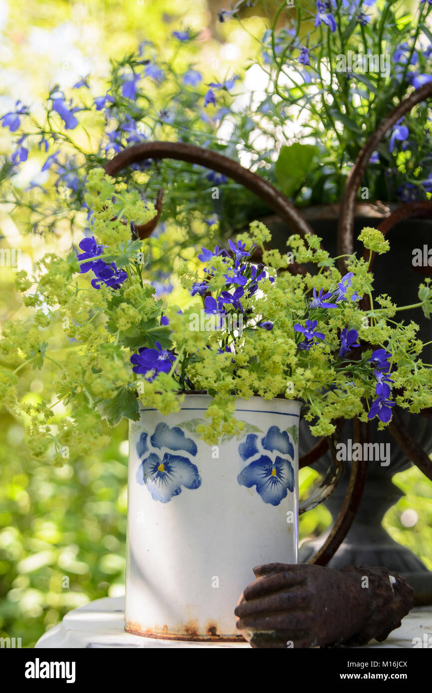 Topf hi-res stock photography and images - Alamy