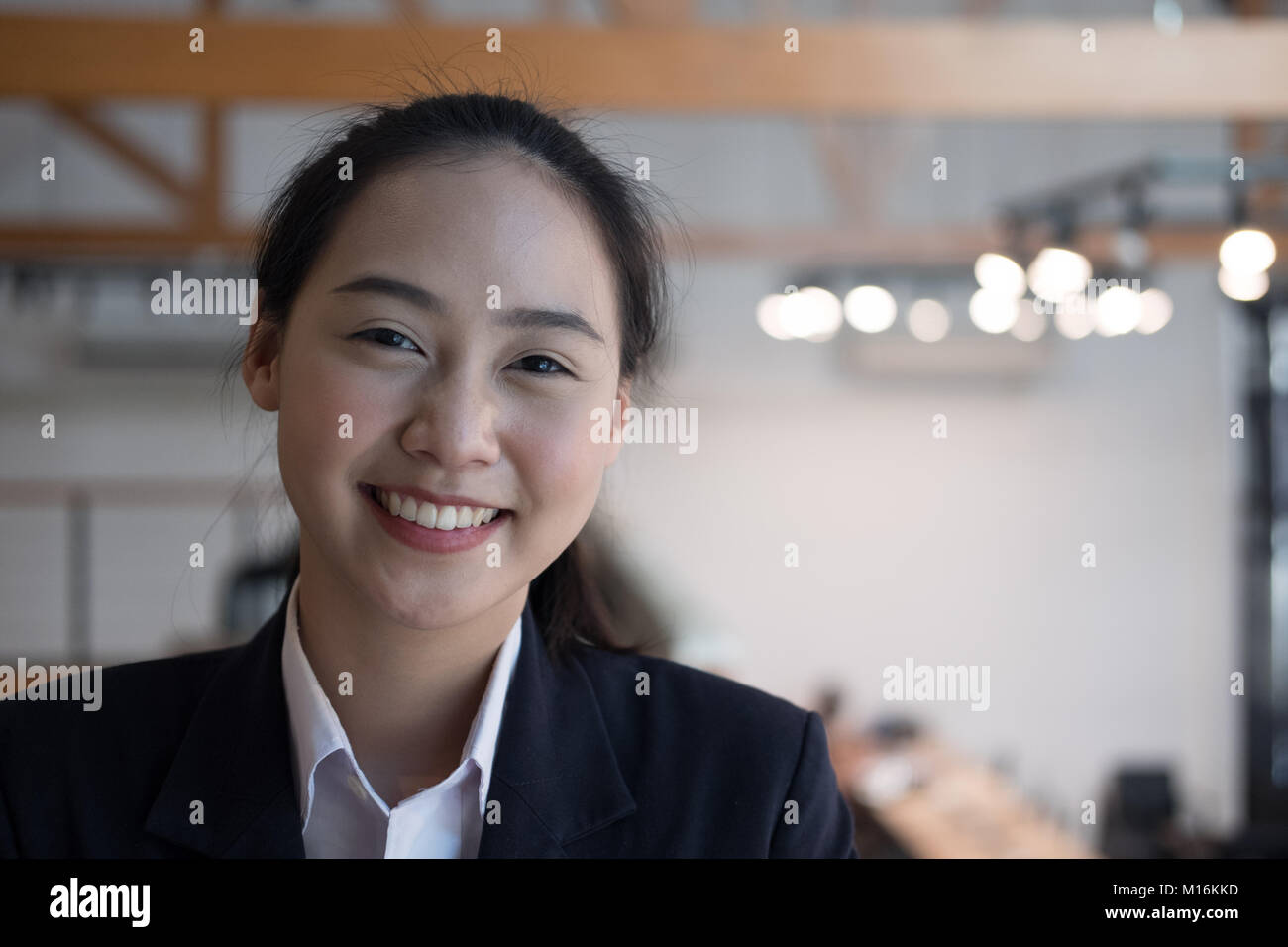 Workplace asian hi-res stock photography and images - Alamy