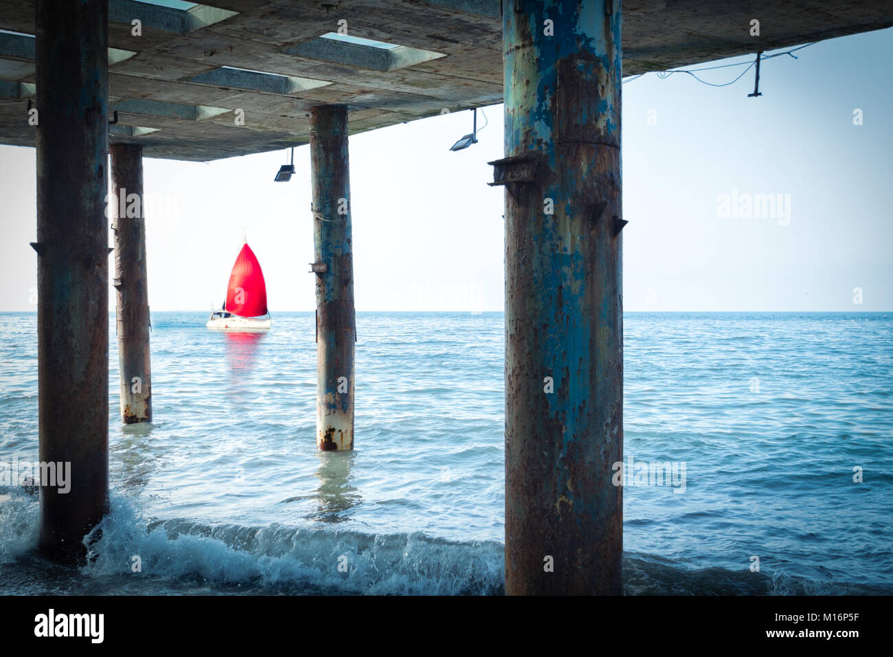 Hope floats hi-res stock photography and images - Alamy