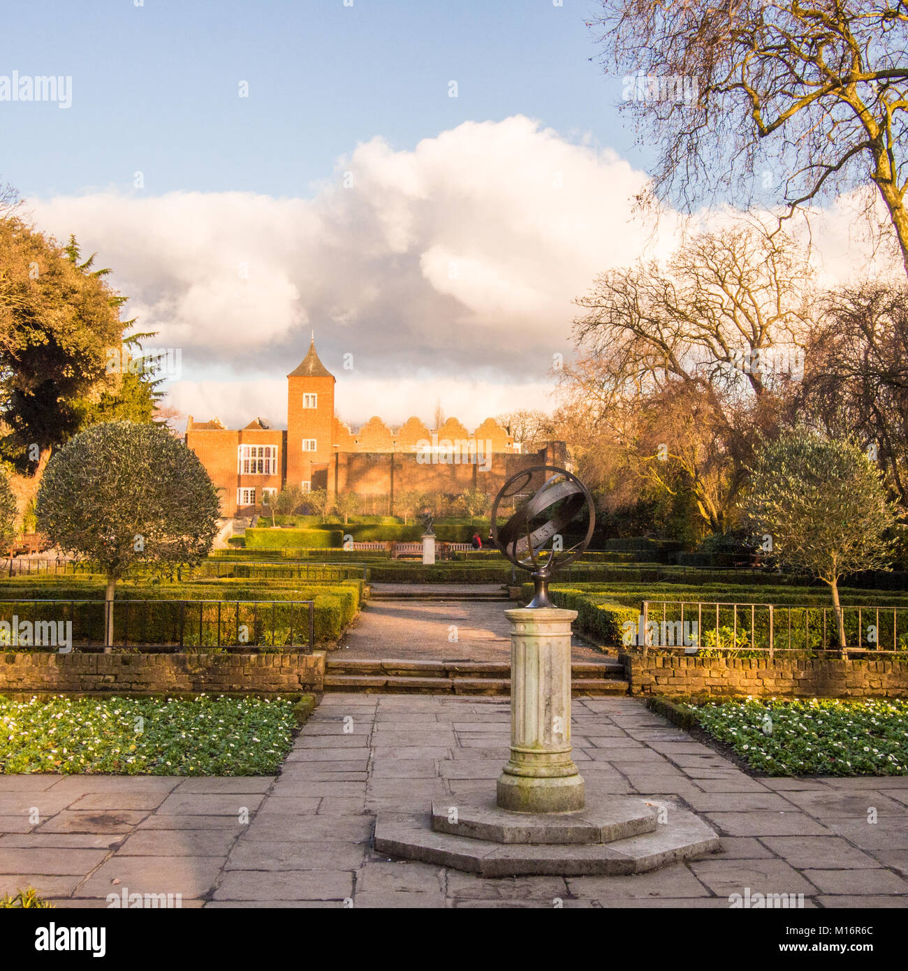 Holland park london garden hi-res stock photography and images - Alamy