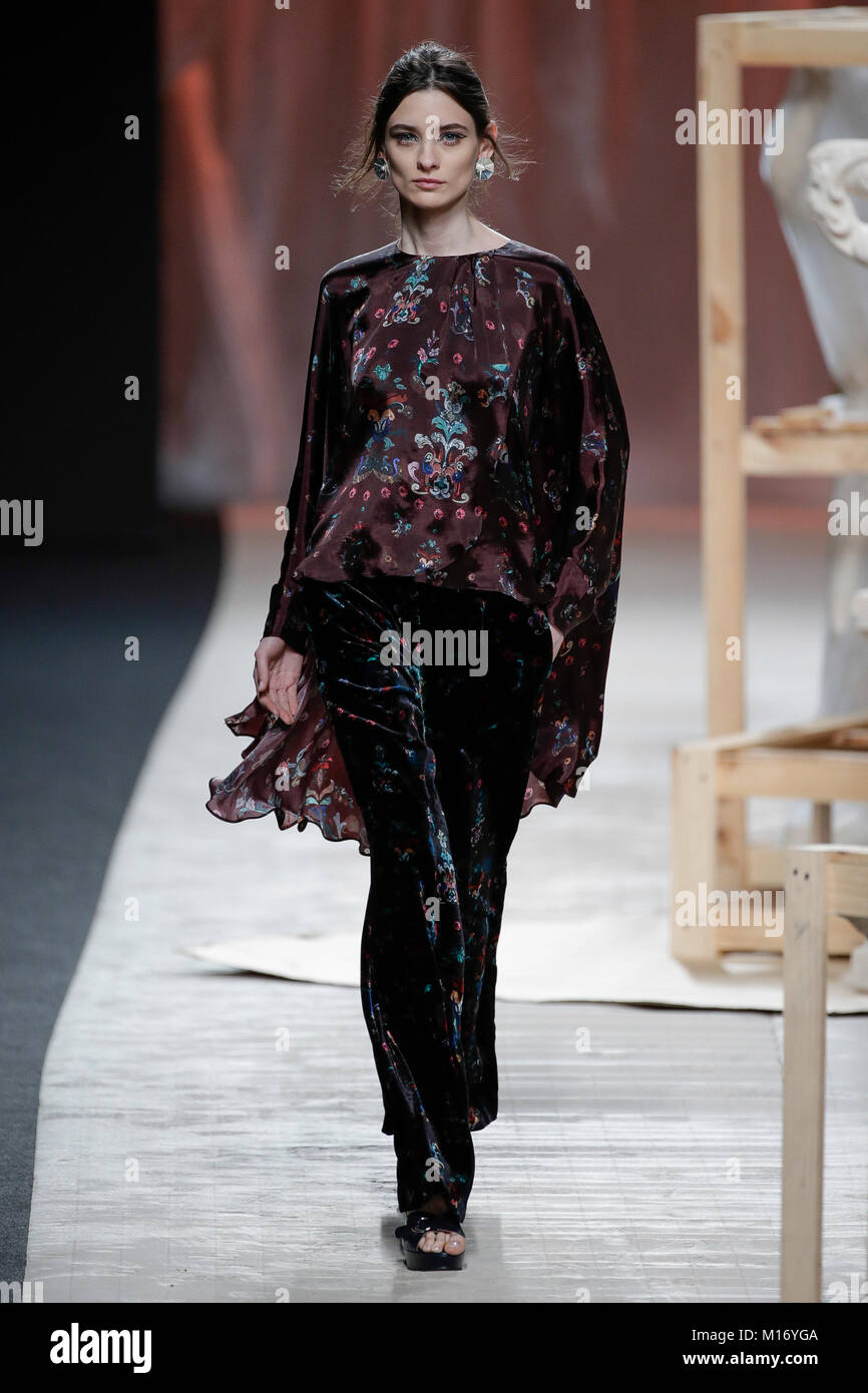 Madrid, Spain. 27th January, 2018. Model wears at collection runway a ...