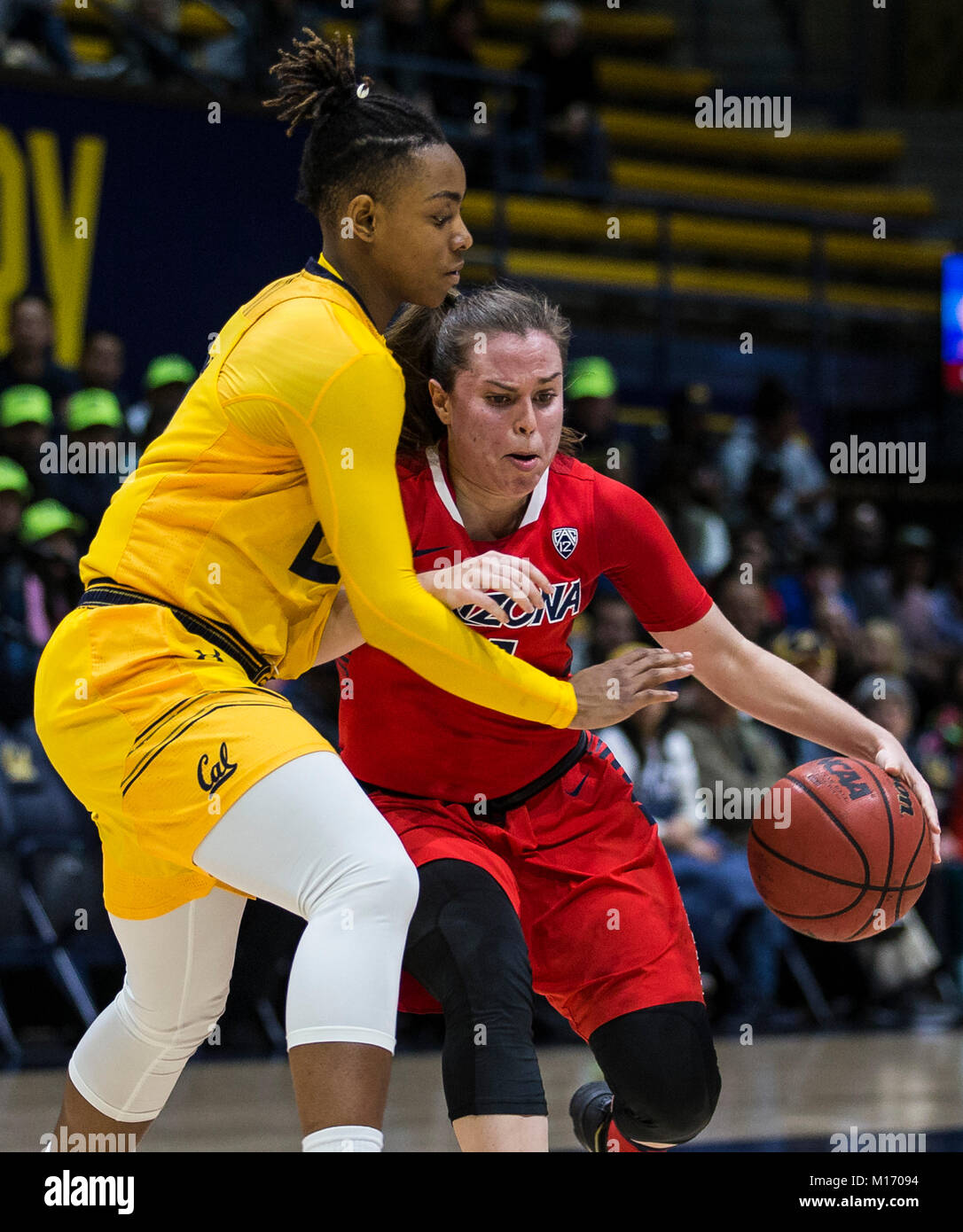 Berkeley, CA U.S. 26th Jan, 2018. A. Arizona guard Lucia Alonso (4 ...