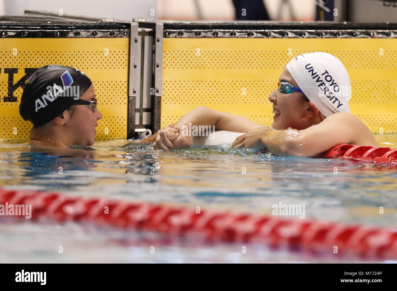 Tatsumi International Swimming Center, Tokyo, Japan. 27th Jan, 2018. (L-R) Sayaka Akase, Yui ...