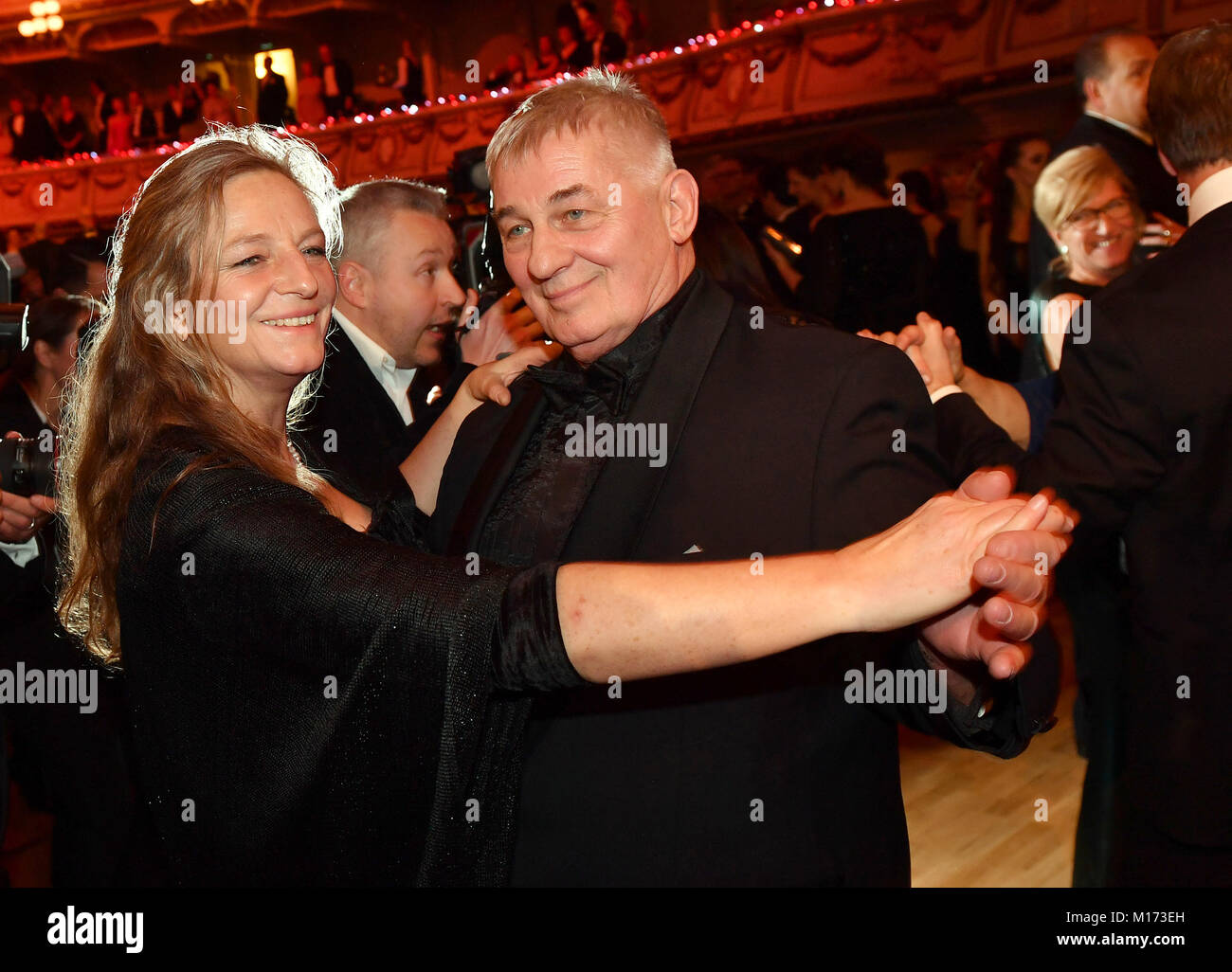 Dresden, Germany. 26th Jan, 2018. Actor Heinz Hoenig and his partner ...