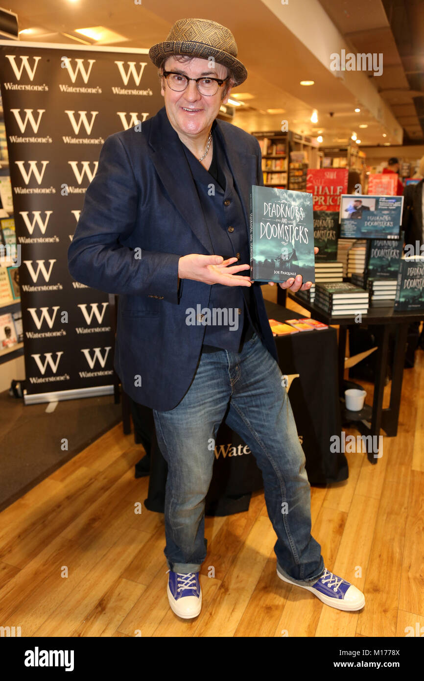 Joe pasquale hi-res stock photography and images - Alamy